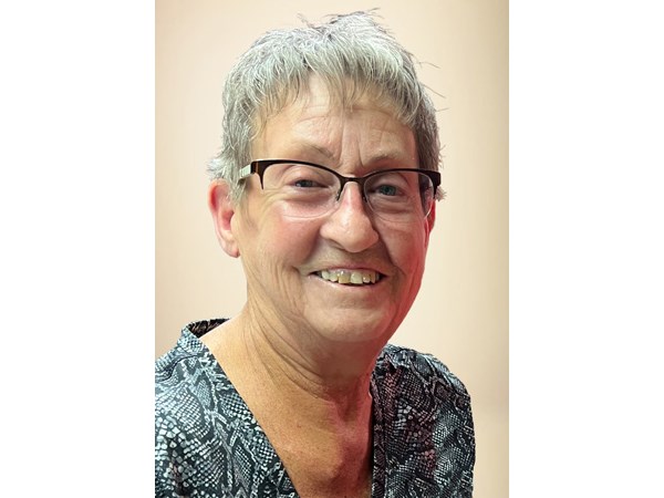 Becky Sommers Obituary (2022) - Bismarck, ND - The Bismarck Tribune