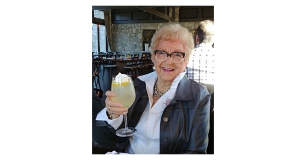 Helen Bowey Obituary (2020) - Cambridge, ON - The Cambridge Times