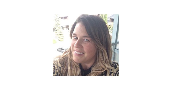 MELANIE HULL Obituary (2025) - The Thunder Bay Chronicle Journal