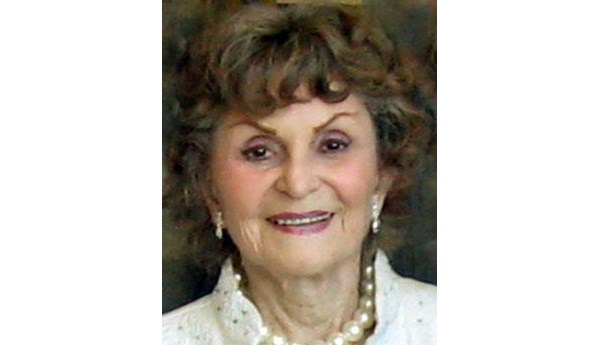 LYNETTE WEST Obituary (1923 - 2018) - PALATINE, IL - Daily Herald