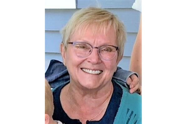 Carole Holcomb Obituary (2020) - Olathe, KS - the Des Moines Register