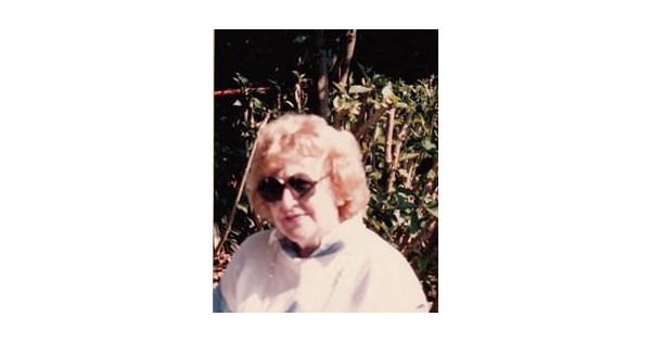 Lilian Hallowell Obituary (1920 - 2015) - Legacy Remembers