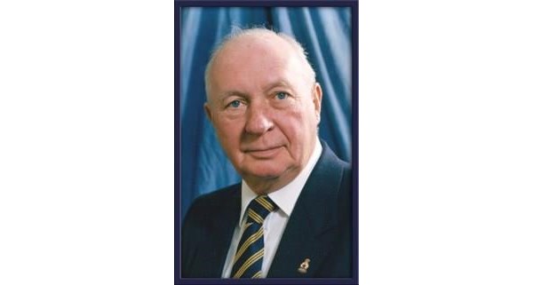Gordon Edward Kelly Obituary (1925 - 2017) - Legacy Remembers