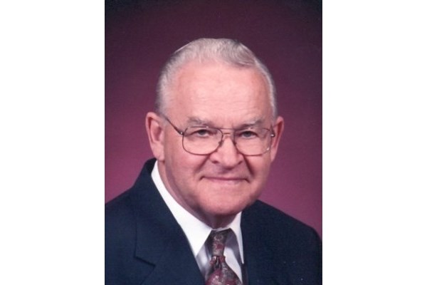 Roger Schwartz Obituary (1927 - 2013) - Oshkosh, WI - Fond du Lac Reporter