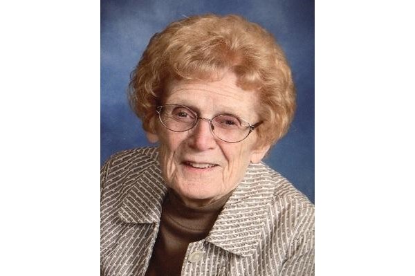 Patricia Vanden Avond Obituary (2015) - De Pere, WI - Green Bay Press ...