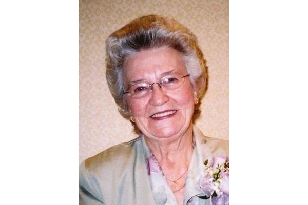Bronwen Brooks Obituary (1926 - 2016) - Manitowoc, WI - Manitowoc ...
