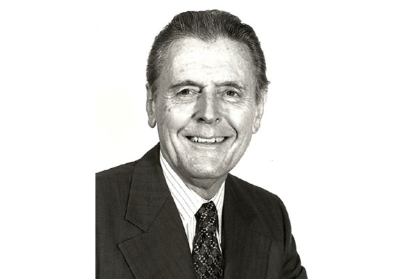 ALLAN MCGHEE Obituary (1916 - 2013) - Overland Park, MO - Kansas City Star