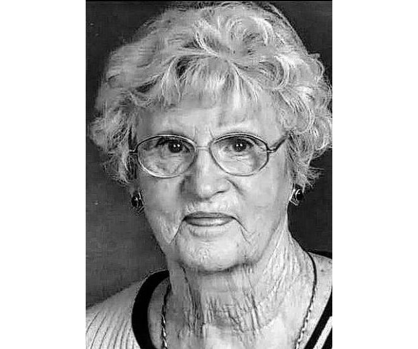 Helen Mathews Obituary (1928 - 2020) - Southport, NC - Laurinburg Exchange