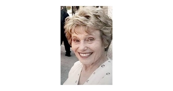 Suzanne Hall Obituary (2023) - Stevens Point, WI - Leavenworth Times