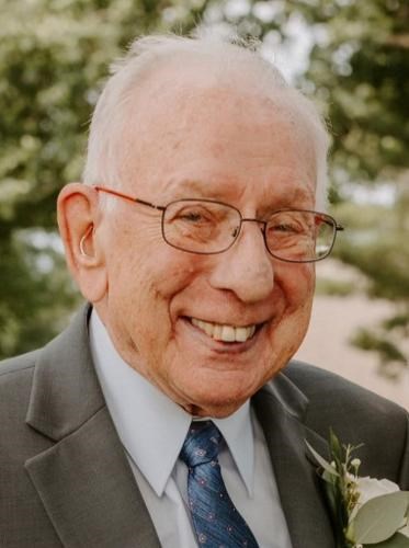 Richard Ellsworth "Andy" Anundson Obituary (2023) - Fridley, MN ...