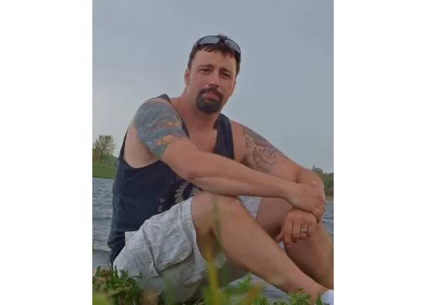 Mark Weis Obituary (2025) - Dubuque, IA - Hoffmann Schneider & Kitchen ...