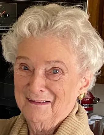 Tressa Behrens Obituary (2025) - Hudsonville, MI - VanderLaan Funeral ...