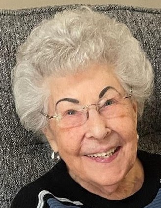 Doris J. Olsen Obituary (2024) - Kentwood, MI - Ofield Funeral Home