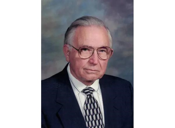 William L. Ewing Obituary (2025) - Libertyville, IL - McMurrough ...