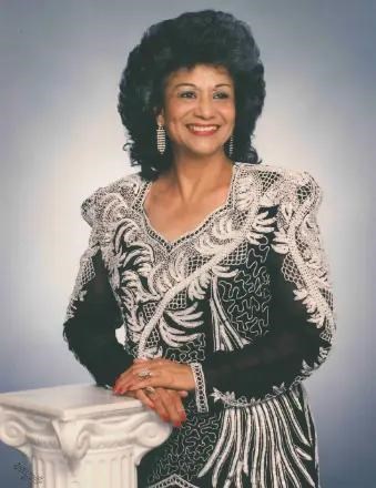 Dolores C. Pena Obituary (2025) - Del Rio, TX - Sunset Memorial Oaks ...