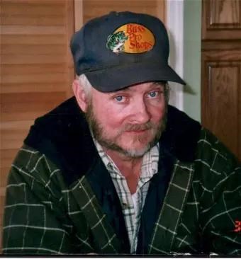 Stephen Parker Starkey Obituary (2025) - Mount Vernon, IL - Hughey ...
