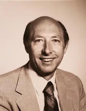 Geoffrey C. Lloyd Obituary (2024) - Naperville, IL - Beidelman-Kunsch ...