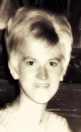 Diana Nowacki Obituary (2025) - Wyandotte, MI - Czopek Funeral Directors