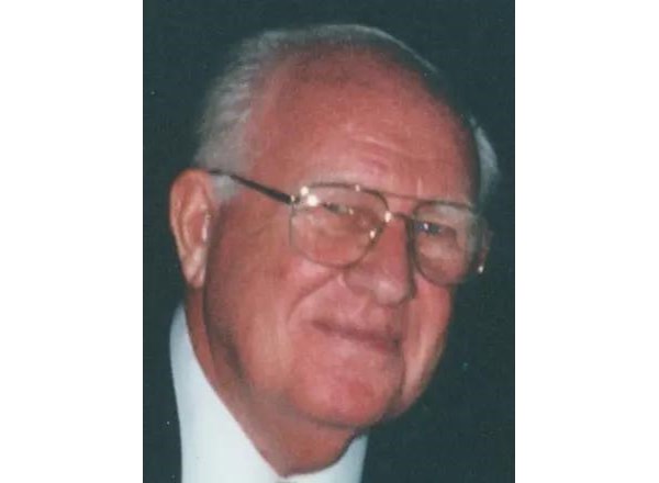John E. McMackin Obituary (2024) - Clawson, MI - Lynch & Sons Funeral ...