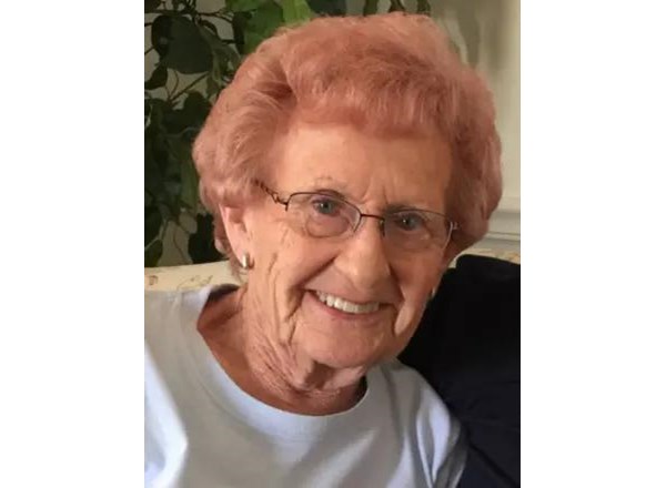 Alice Carpenter Obituary (2025) - St. Johns, MI - McGeehan Funeral ...