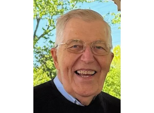 Robert E. Rodstrom MD FACP Obituary (2025) - Bellville, OH - Snyder ...