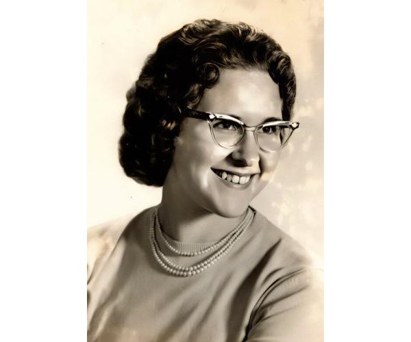 Karen Ellen Perry Obituary (2026) - Wyandotte, MI - Molnar Funeral Home ...