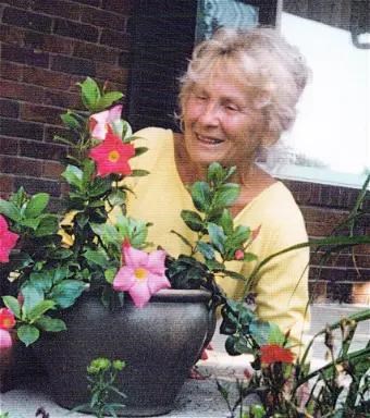 Afra Augusta Johnson Obituary (2024) - Lithopolis, OH - Pfeifer ...