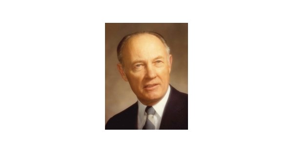 Dr. Thomas J. Beno Obituary (2022) - De Pere, WI - Ryan Funeral Home ...
