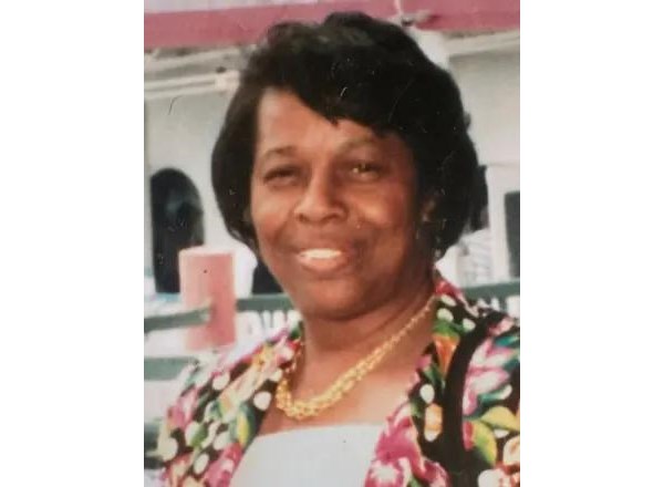 Mrs. Gloria M. Sprewer Obituary (2025) - Milwaukee, WI - New Pitts Mortuary