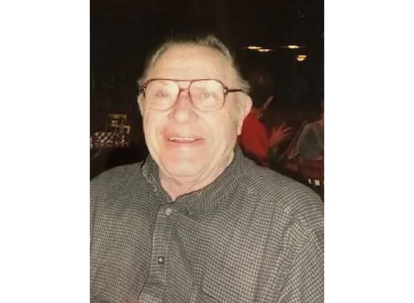 Roger W. Woelfel Obituary (2024) - New Berlin, WI - Church & Chapel ...