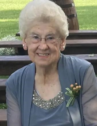 Mary Elizabeth Warren Faris Obituary (2024) - Lynchburg, TN - Moore ...
