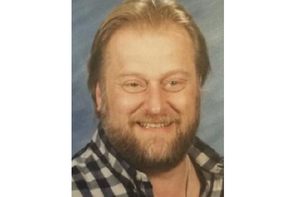Scott C. Mickie Obituary (2025) - Chicago, IL - Tohle Funeral Home