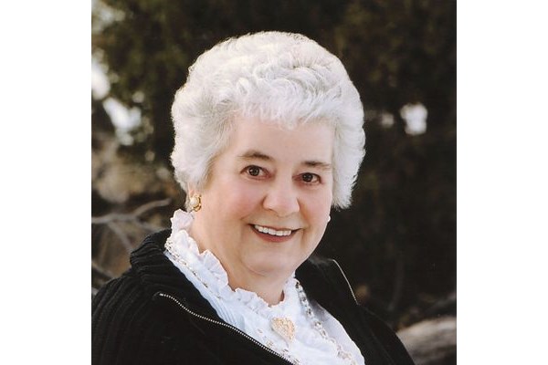 Elizabeth Ellen Reynolds Obituary (2025) - Yuba City, CA - Ullrey ...