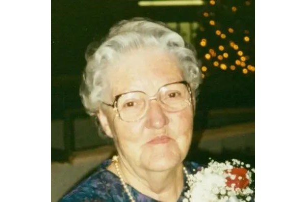 Mary W. Holmes Obituary (2024) - McMechen, WV - Altmeyer Funeral Homes ...