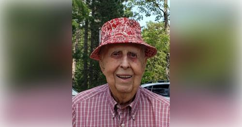 Donald Edward Veale Obituary (2023) - Marquette, MI - Fassbender ...
