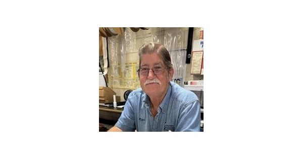 Kenneth "Ken" Crabtree Obituary (2025) - Holly, MI - Dryer Funeral Home ...