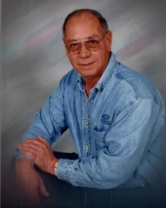 James L. "Chester" Ross Obituary (2024) - Oneida, IL - Hurd-Hendricks ...