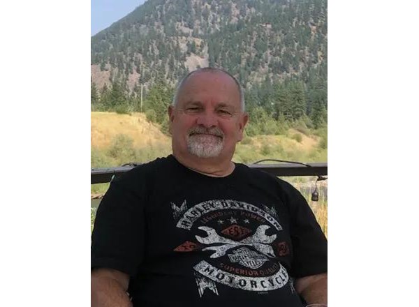 Tom R. Seifert Obituary (2025) - Fairmont, MN - Lakeview Funeral Home ...