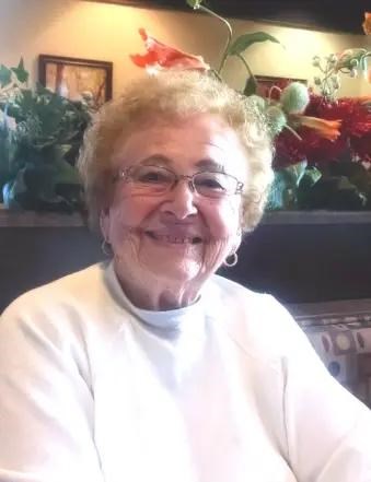 Clara Jean Waite Obituary (2024) - New Berlin, WI - Church & Chapel ...
