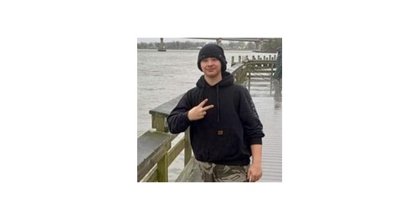 Aaron Jacob Charnick Obituary (2023) - Gloucester Point, VA - Hogg ...