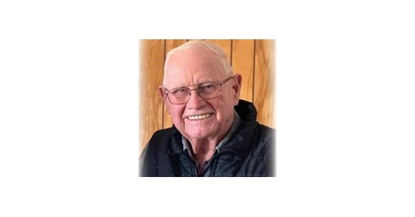 Eugene F. "Gene" Beck Obituary (2025) - Hoisington, KS - Nicholson ...