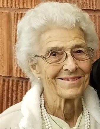 Helen Skinner Obituary (2025) - Oakland City, IN - Lamb-Basham Memorial ...