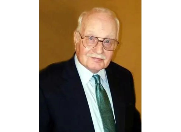 Dr. David LeRoy Newquist Obituary (2025) - Aberdeen, SD - Spitzer ...