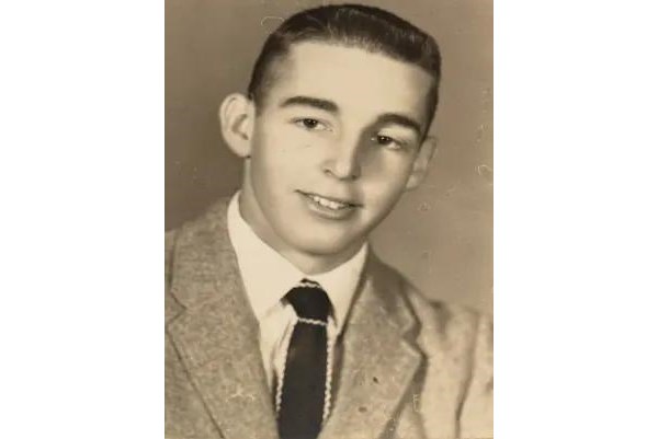 Robert Wayne Holdren Obituary (2025) - Senecaville, OH - Black-Epperson ...