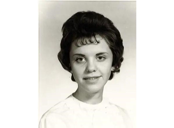Ellen Marie Chuhran Obituary (2025) - Walled Lake, MI - Lynch & Sons ...