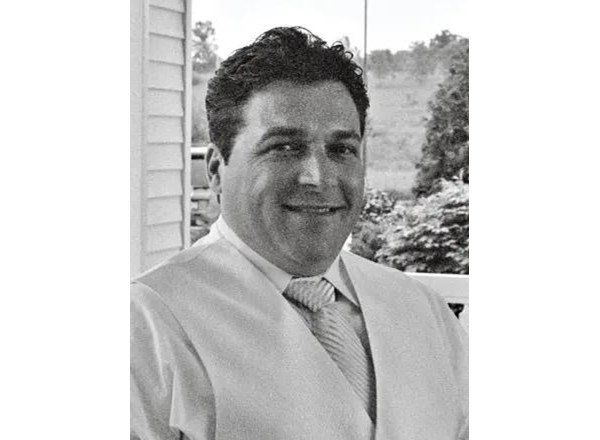 Christian Francis Davis Obituary (2025) - Elmhurst, IL - Elmhurst ...
