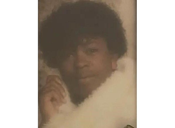 Stacey Edwards Obituary (2025) - Columbia, MO - Parker-Millard Funeral ...