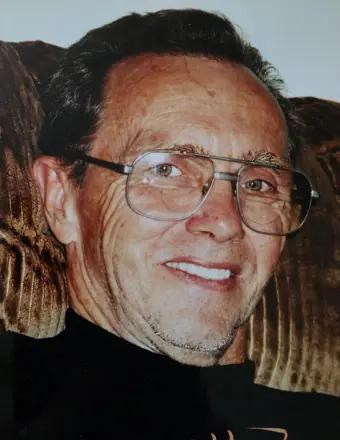 Thomas Earl "Thom" Estes Obituary (2025) - Louisville, KY - Ratterman ...