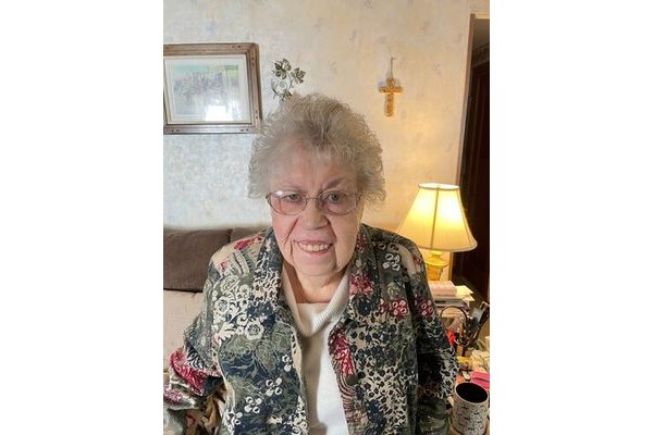 Leanne Castillo Obituary (2025) - Britt, IA - Ewing Funeral Home - Britt