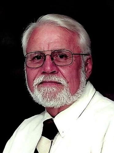 Kenneth J. Daggett Obituary (2025) - Carlinville, IL - Davis-Anderson ...